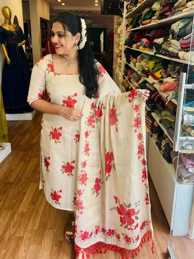 ONAM SPECIAL 3 PIECE SALWAR SUIT
